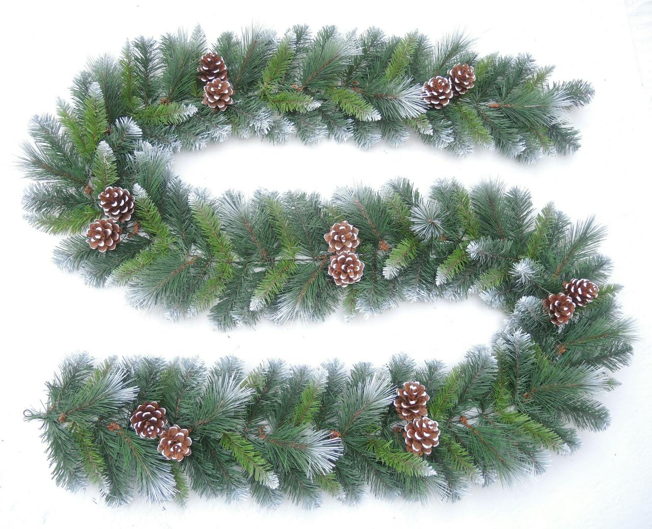 Tarrington House Girlande, PVC, 5.4 m lang, schneebedeckt und mit ...