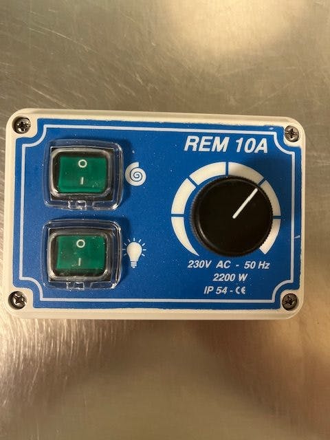 Regelaar REM 10A geschikt voor muurbeugels (WHM) 1200 W | Makro