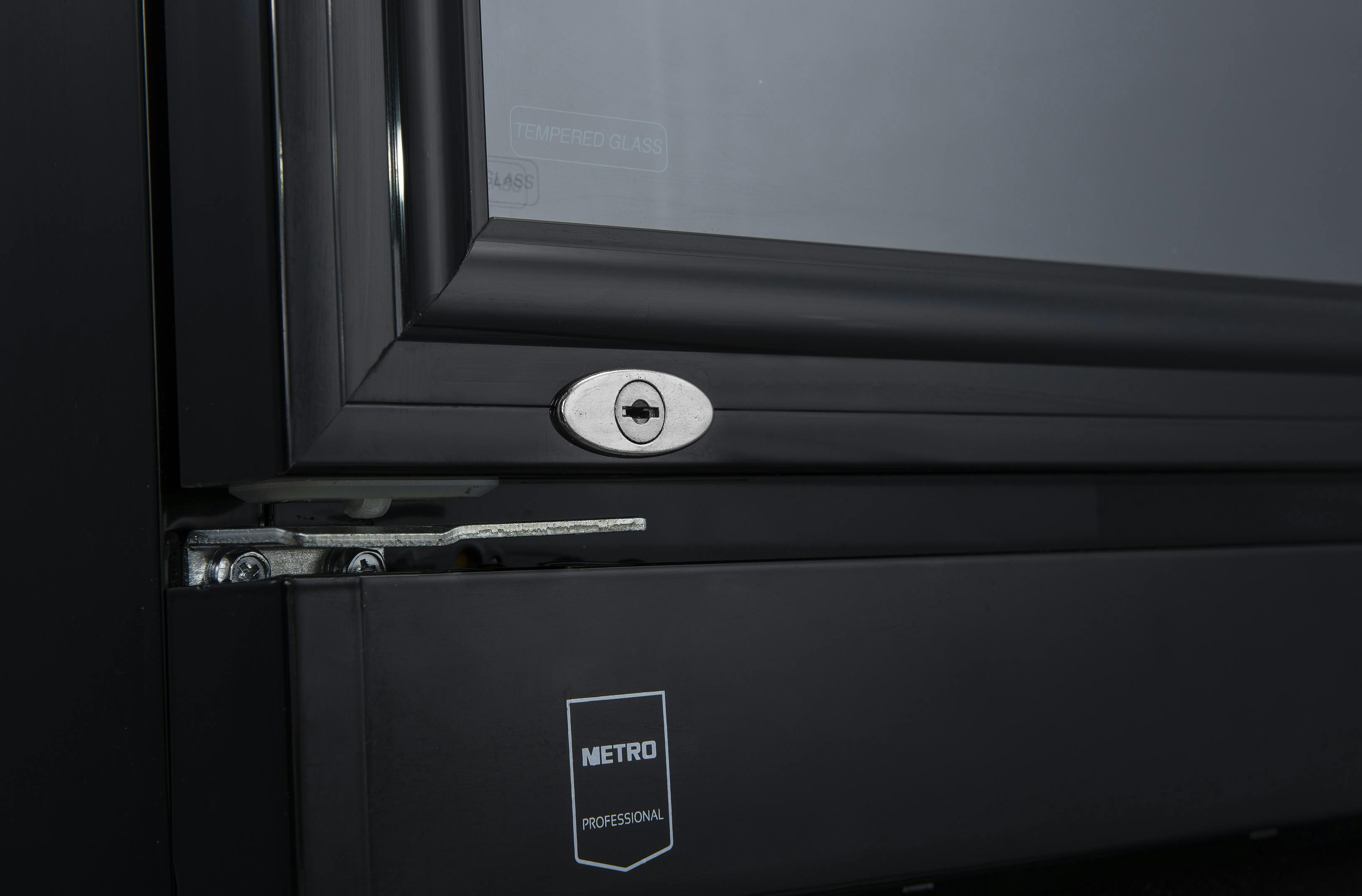 METRO Professional Réfrigérateur à porte vitrée GSC2350B, 62 x 63.6 x ...