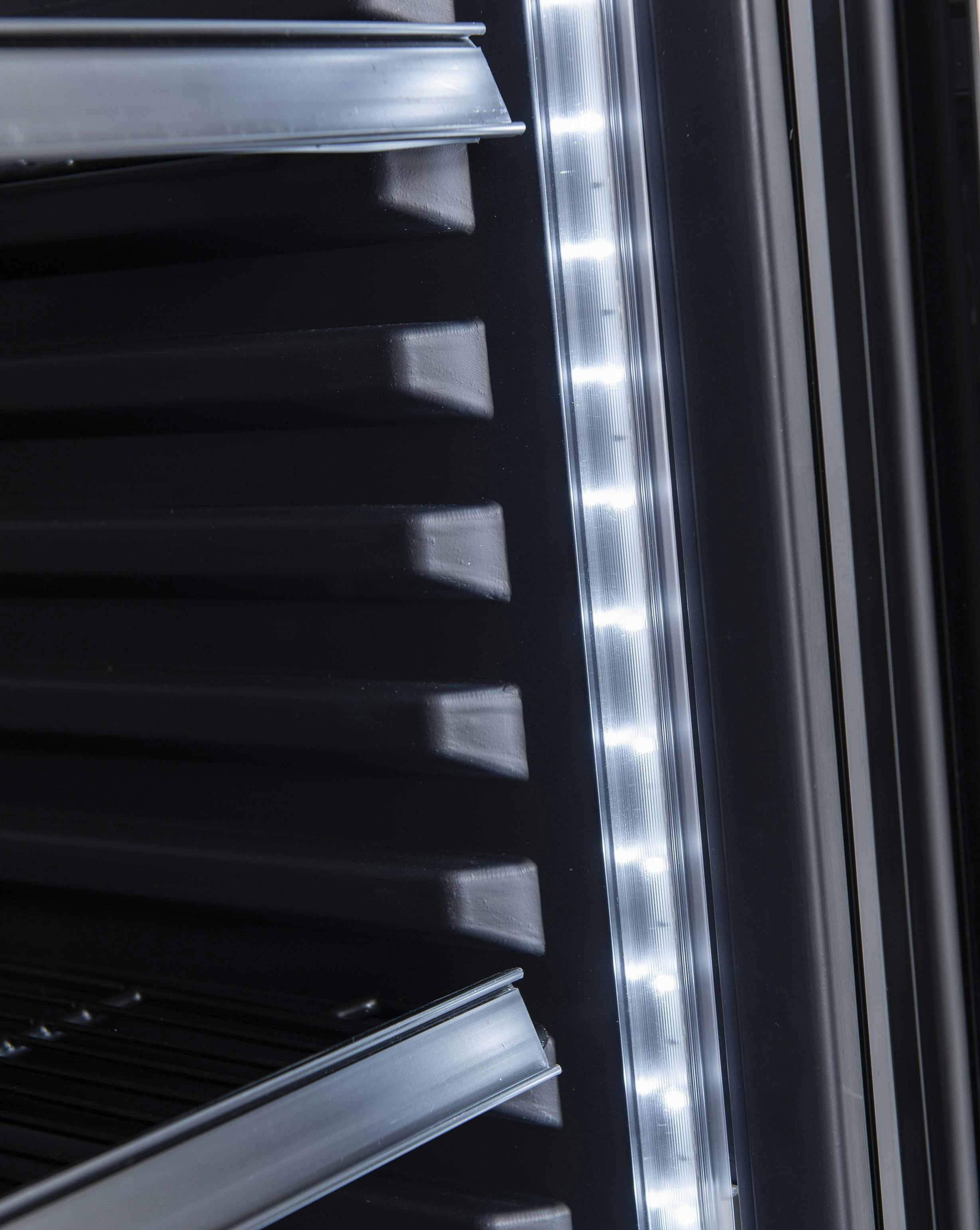 METRO Professional Réfrigérateur à porte vitrée GSC2350B, 62 x 63.6 x ...