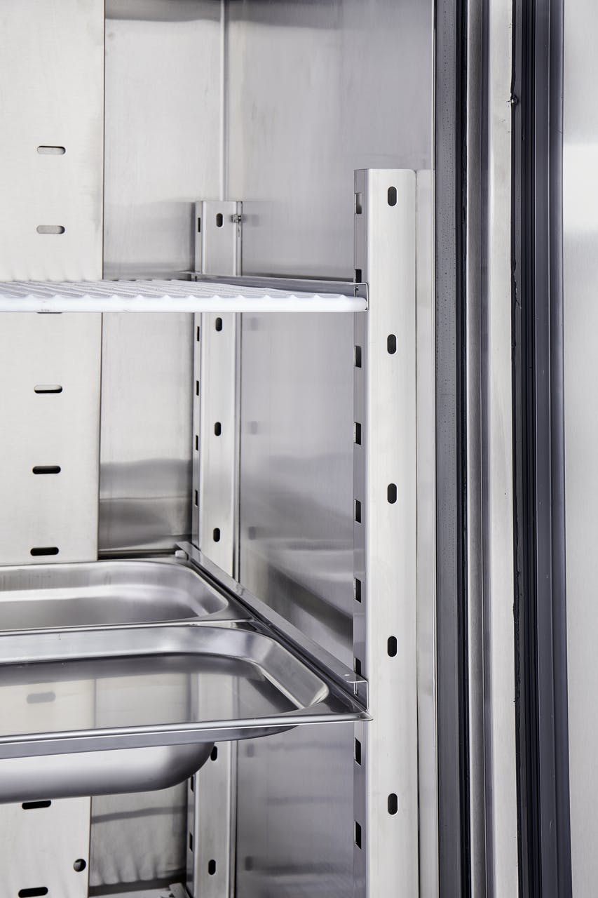 METRO Professional Armoire réfrigérée positive GRE2700, inox, 73 x 80,5 ...